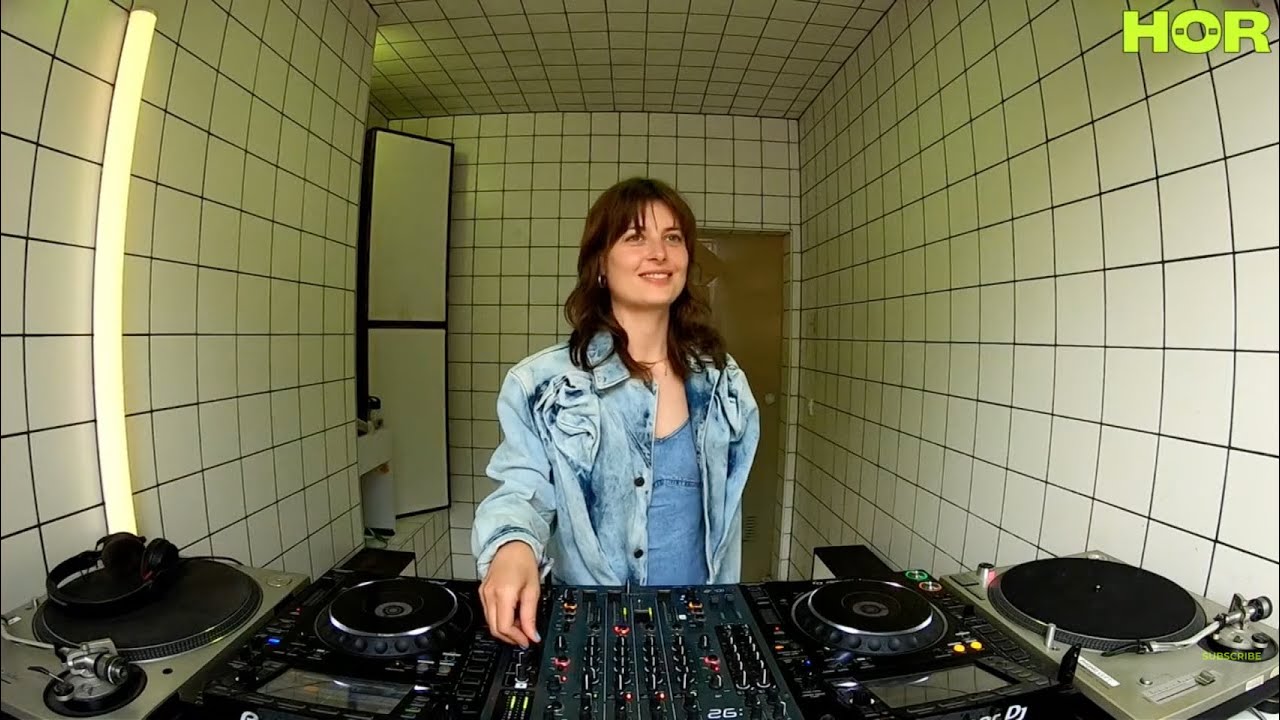 Kulør - Courtesy | HÖR - May 16 / 2022 - YouTube