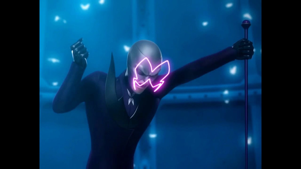 Hawk Moth vs Baby - YouTube