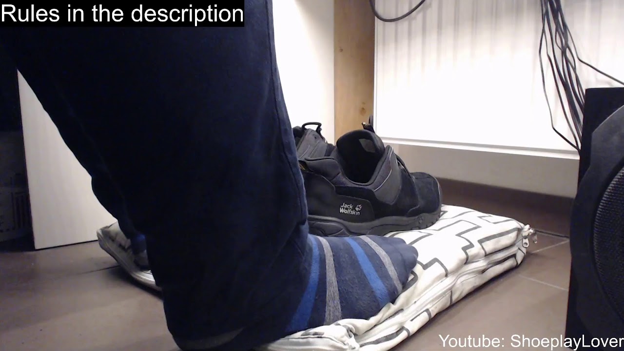 Shoeplay Stream: Wearing blue striped socks and wolfskin shoes doing whatever - YouTube