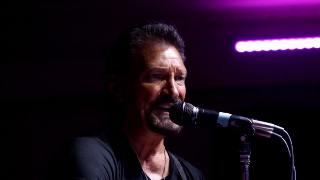 LEON EVERETTE LIVE / "Cross Standing In The Way" / Lexington, Ky. 08-11 ...