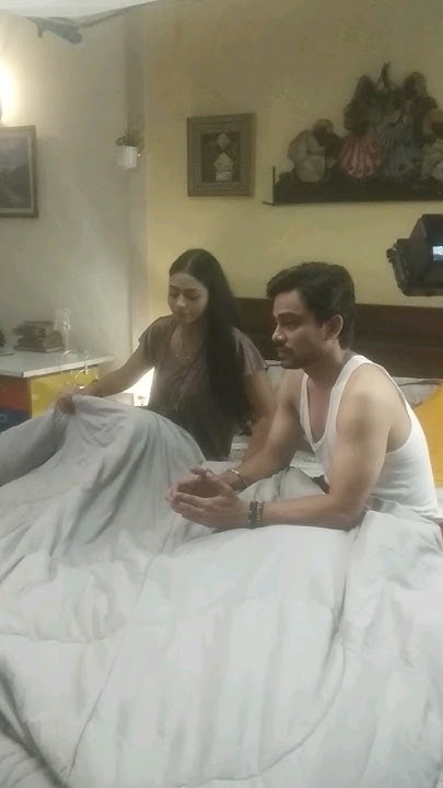 BHABHI APNE BOY FIRAND KE SAATH BEAD PECRIME ALART SHOOTING BEHIND THE SHEEN #crime #crimealert ...