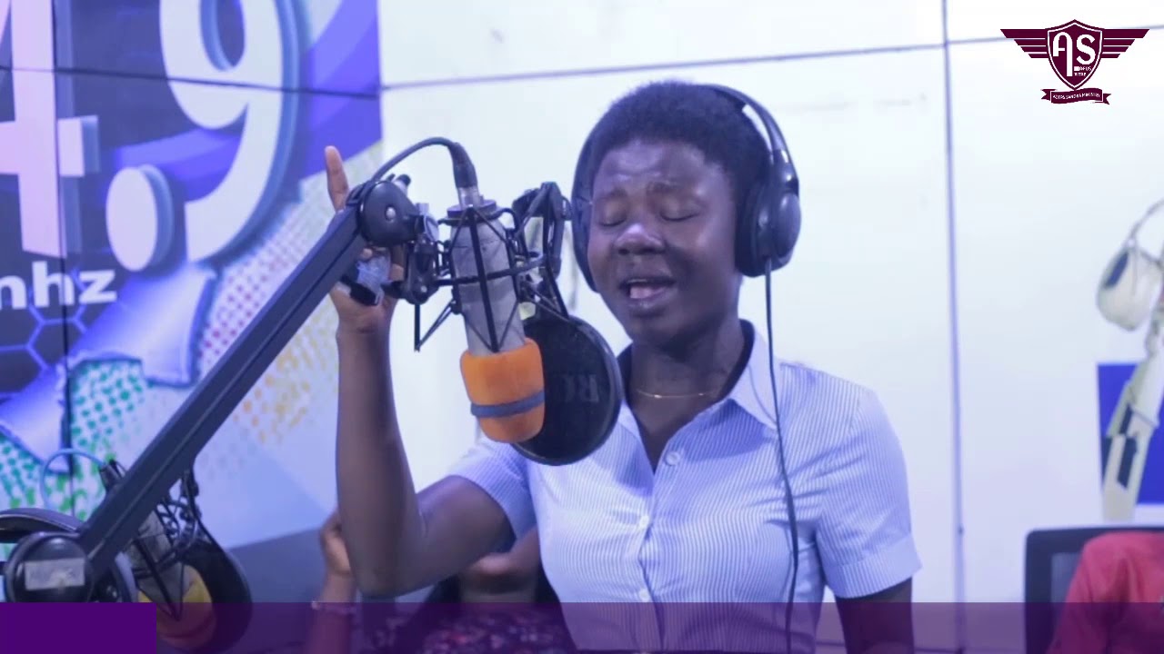 Adepa Sandra closes the year with a powerful ministration on Alpha ...