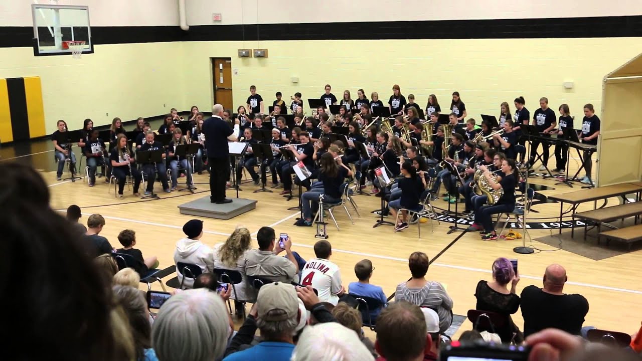 Starsplitter Fanfare Farmington 6th Grade Beginning Band 2015 - YouTube