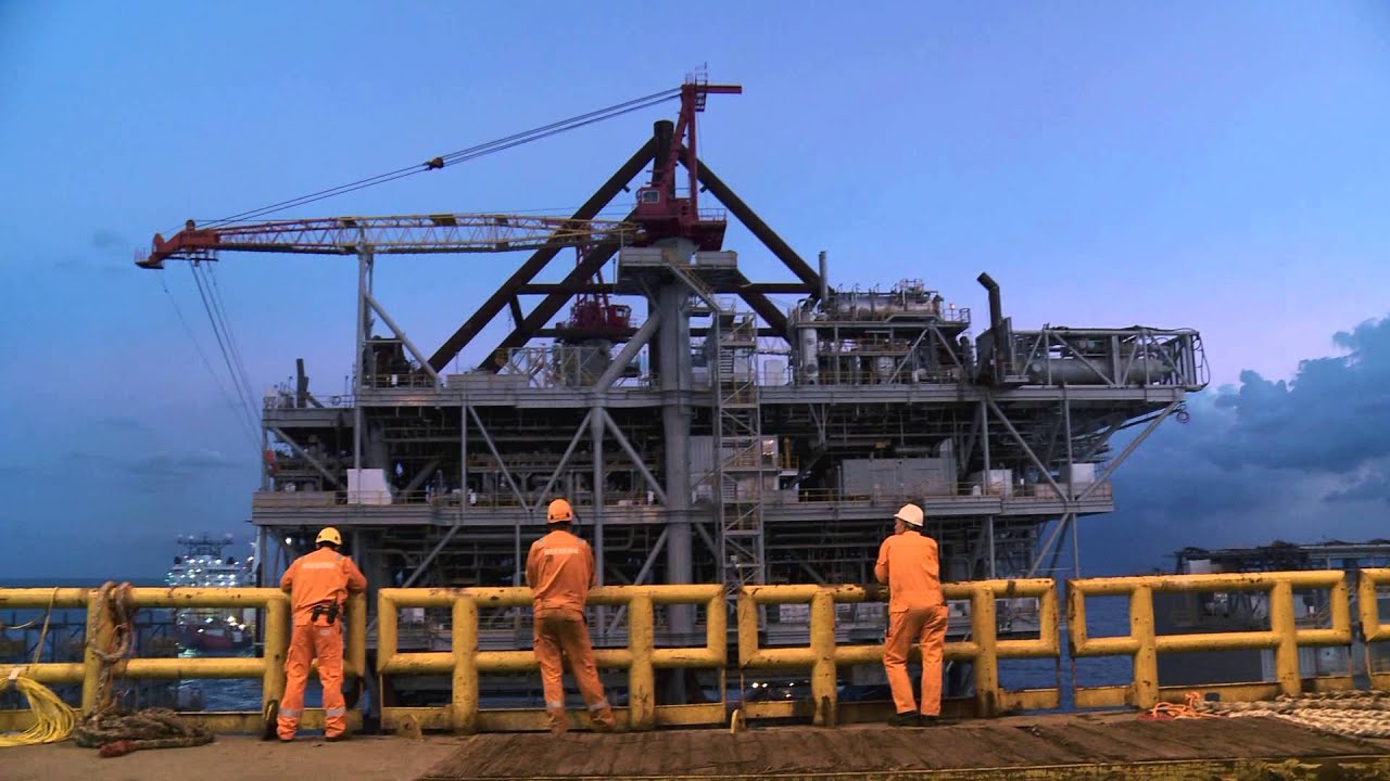 Tamar Platform Installation newsoundtrack 12 Feb 13 - YouTube