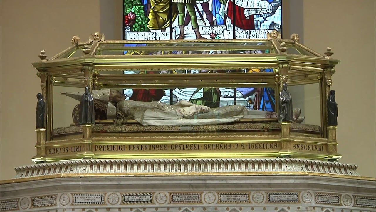 Santa Messa dalla Basilica di Sant'Ubaldo a Gubbio - YouTube