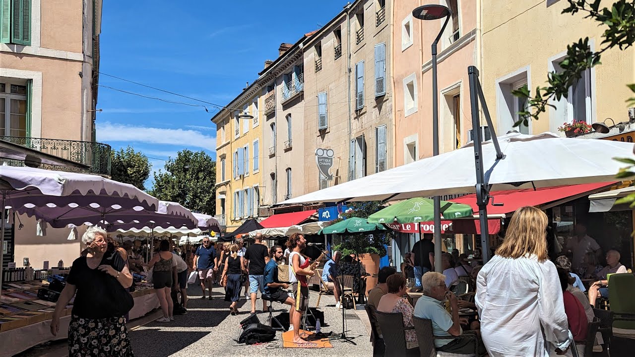 4K Le grand marché d’Apt, Provence, FRANCE - YouTube