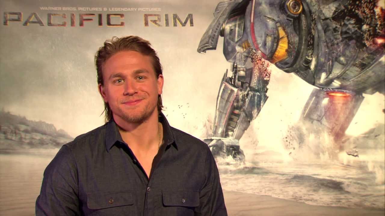 Pacific Rim - Charlie Hunnam Greeting - YouTube