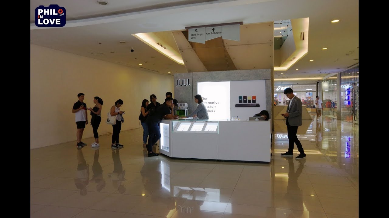 E-Cigarette JUUL kiosk ‎store in Bonifacio High Street (Taguig, Metro ...