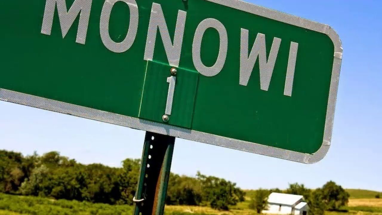 Monowi , El pueblo casi Fantasma - YouTube