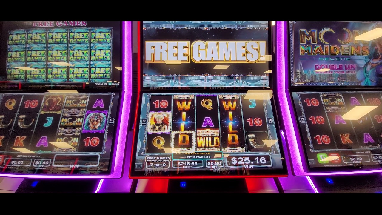 MOON MAIDENS 🌚 Mona 🎰 🎄 BIG WIN - Two Kings Casino Christmas Eve 2021 ...