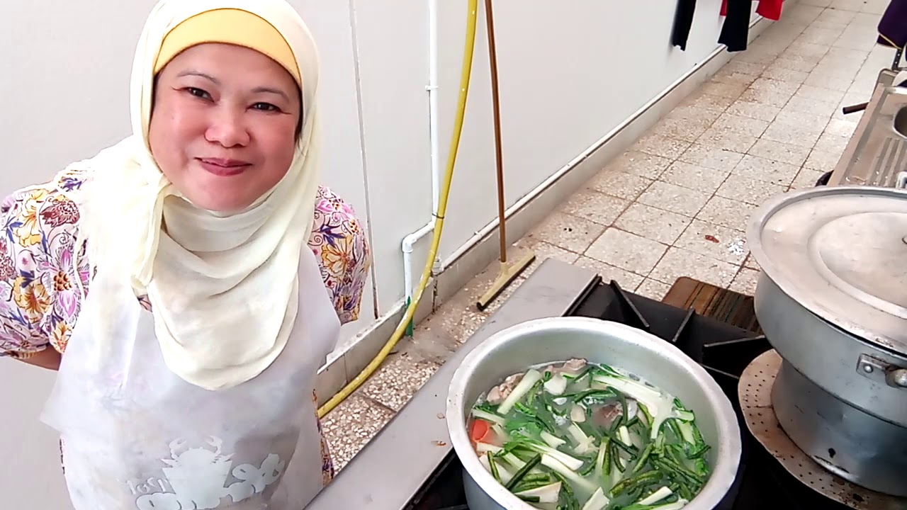 SINIGANG NA ULO NG ISDANG SALMON - YouTube