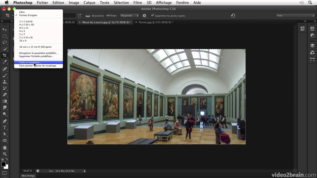 Photoshop CS6 : Recadrer les images et perspective - YouTube