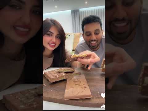 عبد الرحمان  يحضر اول مرة لأميرة شكولاطة دبي 😍🍫❤️