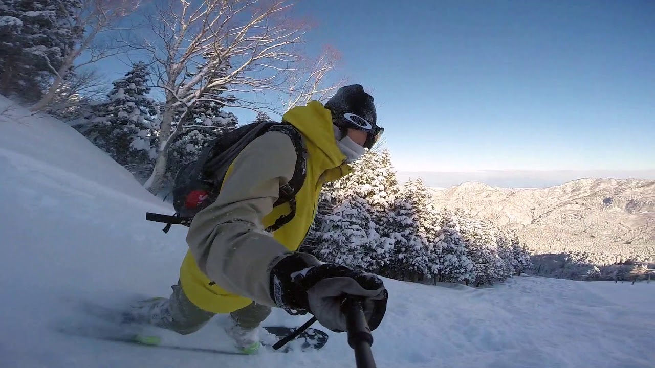 Snowboarding filmed with GoPro on SLICK Gimbal stabilizer - YouTube