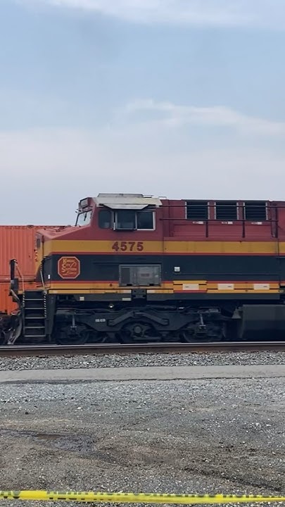 KCS #4575 & BNSF #5961 (Shreveport, LA) - YouTube