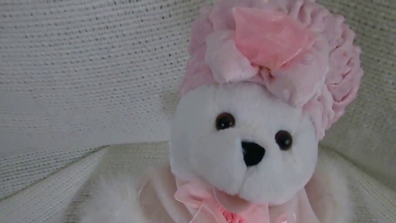 CHantilly Lane Musical Animated 19" Hope Bear sings "I Hope You Dance ...