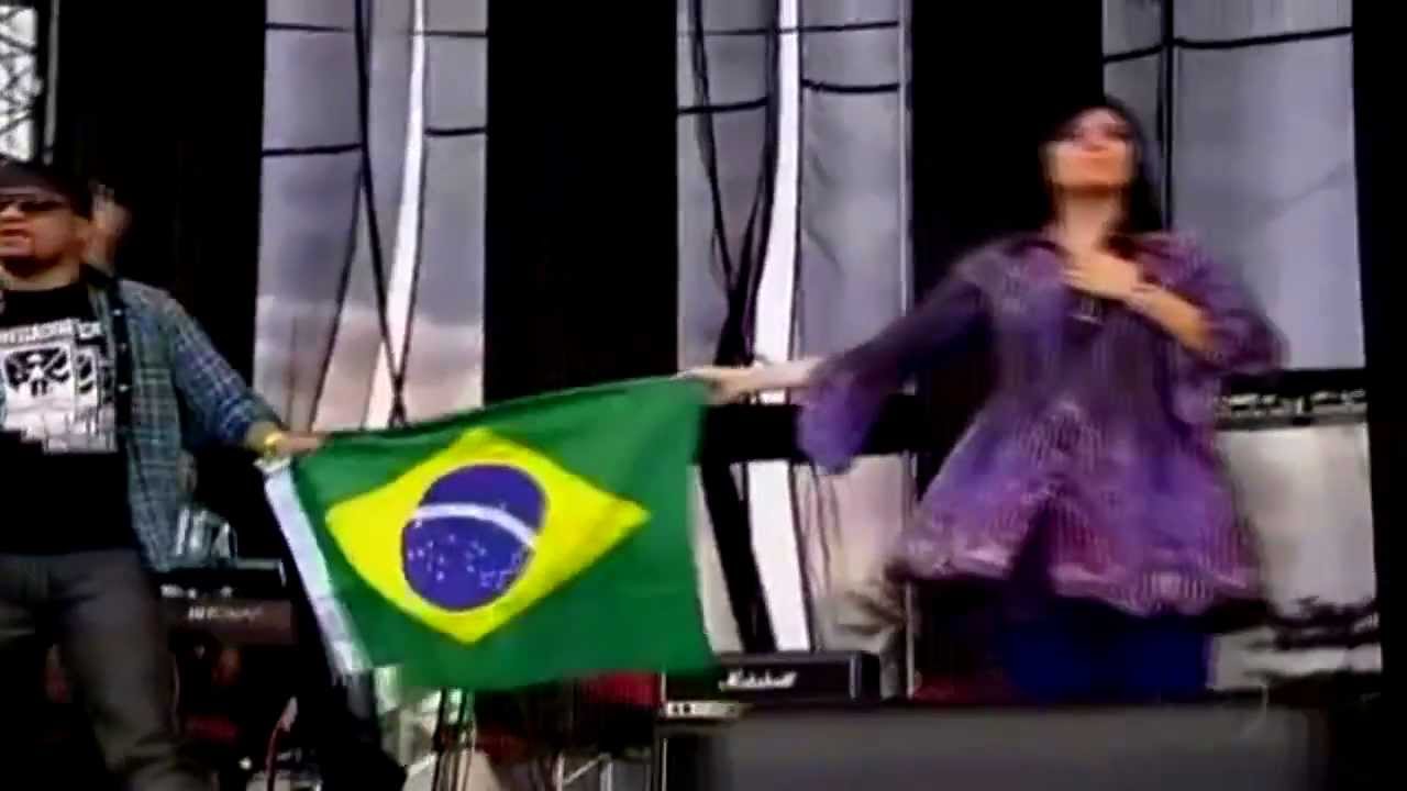 Fernanda Brum e pregador luo - Pavão Pavãozinho Festival Promessas ...