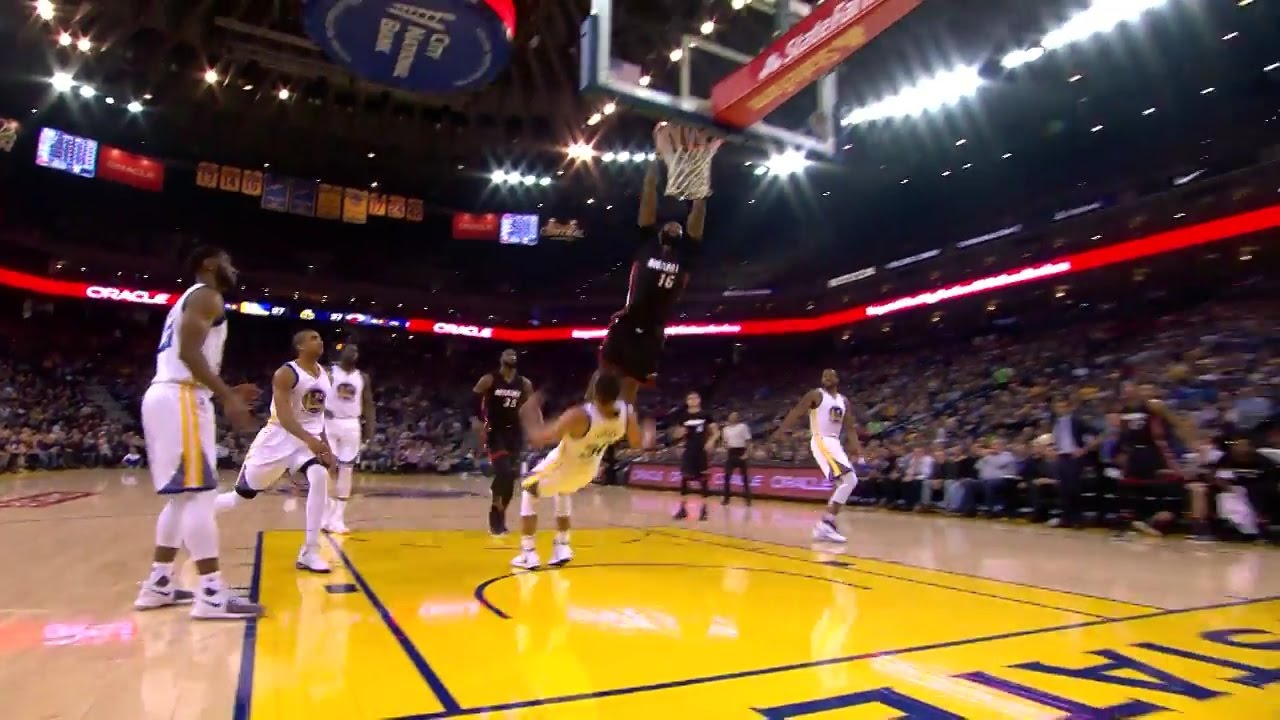 Steph Curry Gets Posterized - YouTube