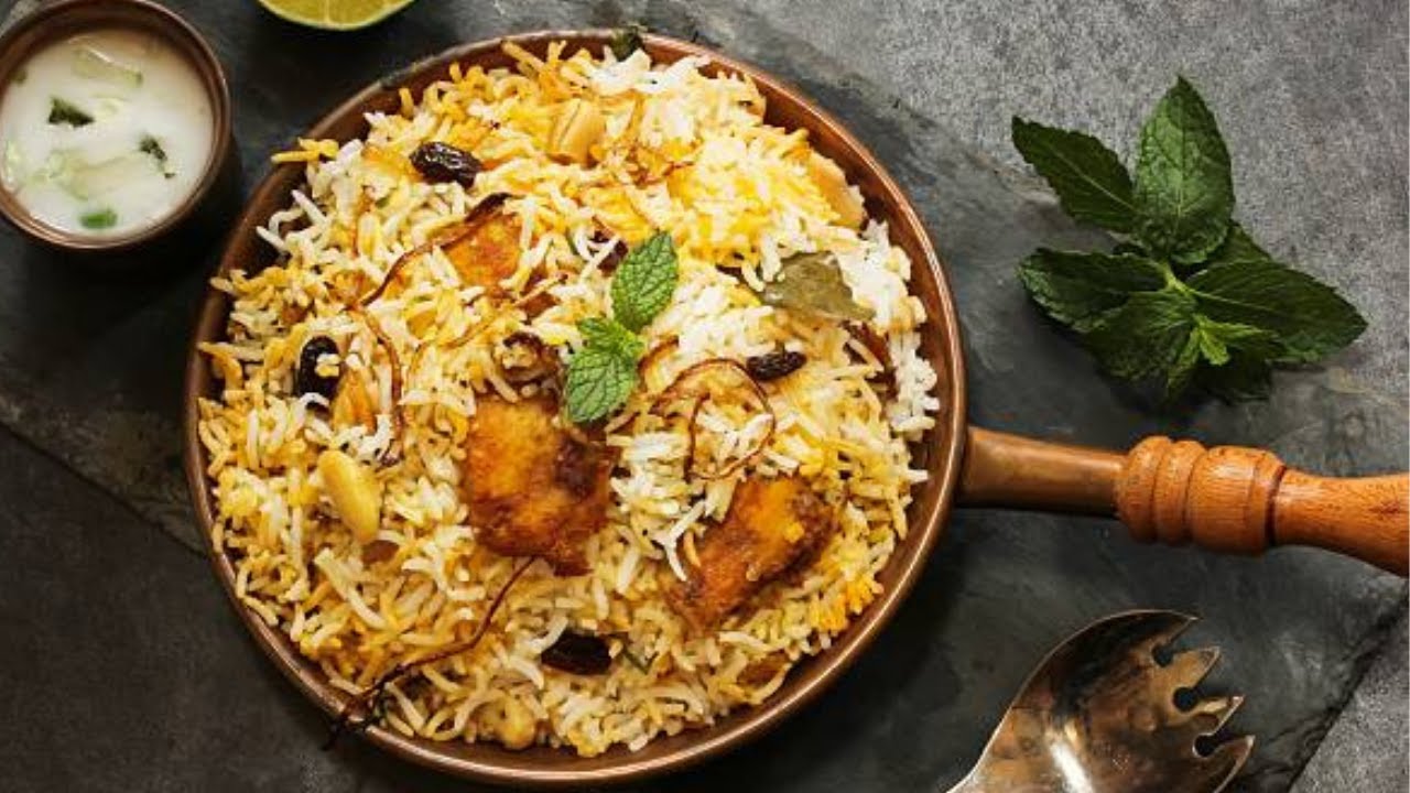 Mughlai Chicken Biryani Recipe - Chicken Biryani Restaurant Style ...