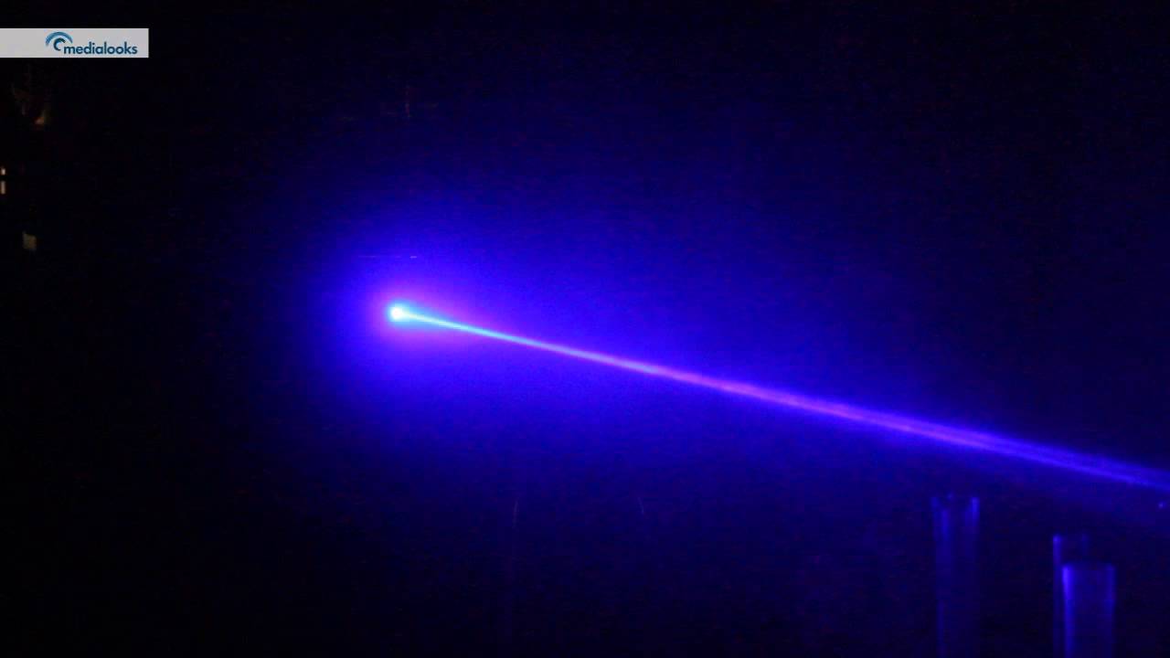 Láser Azul 100 mw - YouTube