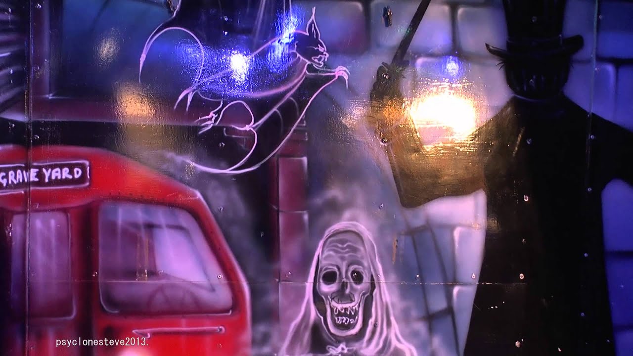 Ghost Train, Nightmare Express at Baldock Fair (Night Time) 2013 ...