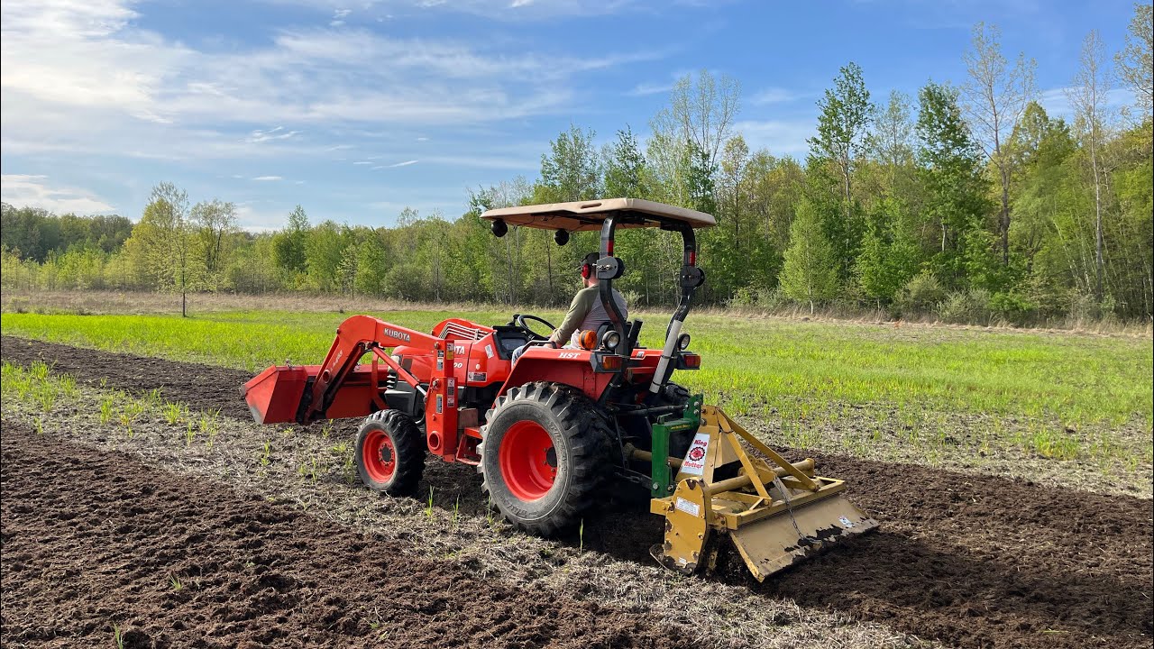 Food Plot Prep and Planting - YouTube