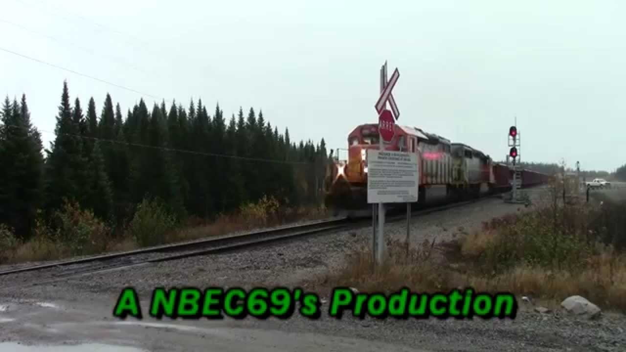 [HD] CN 4706, CN 9486 (Train 561 Eastbound) in Saint-Octave-De-Métis Qc ...