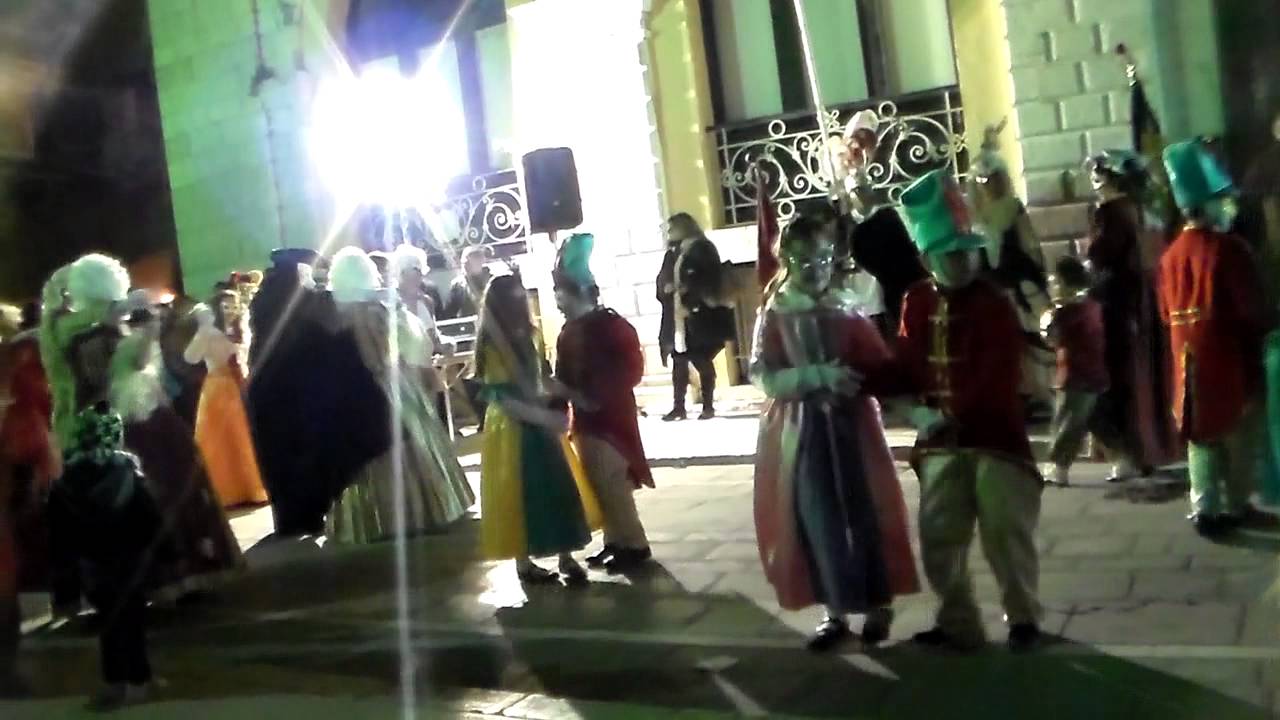 κερκυρα corfu πλατεια δημαρχειου τσικνοπεμπτη λυκειο ελληνιδων - YouTube