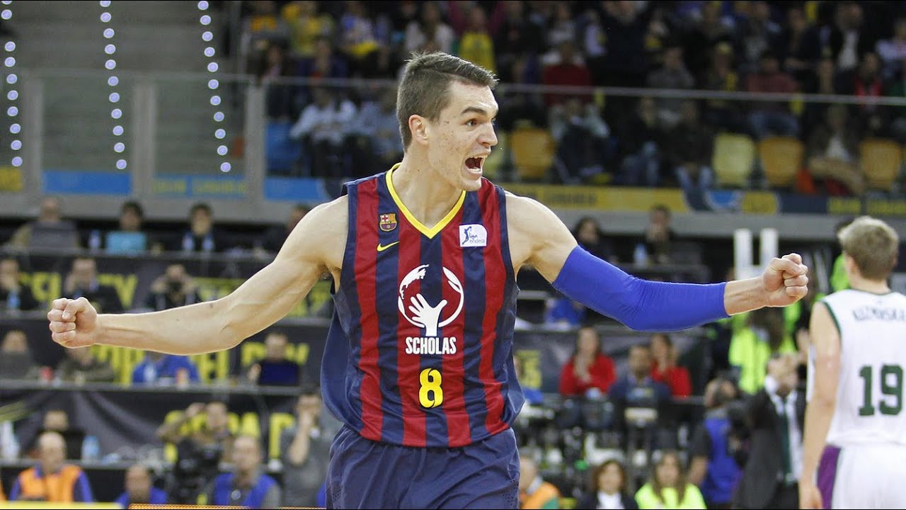 Mario Hezonja amazing dunk VS Unicaja - YouTube