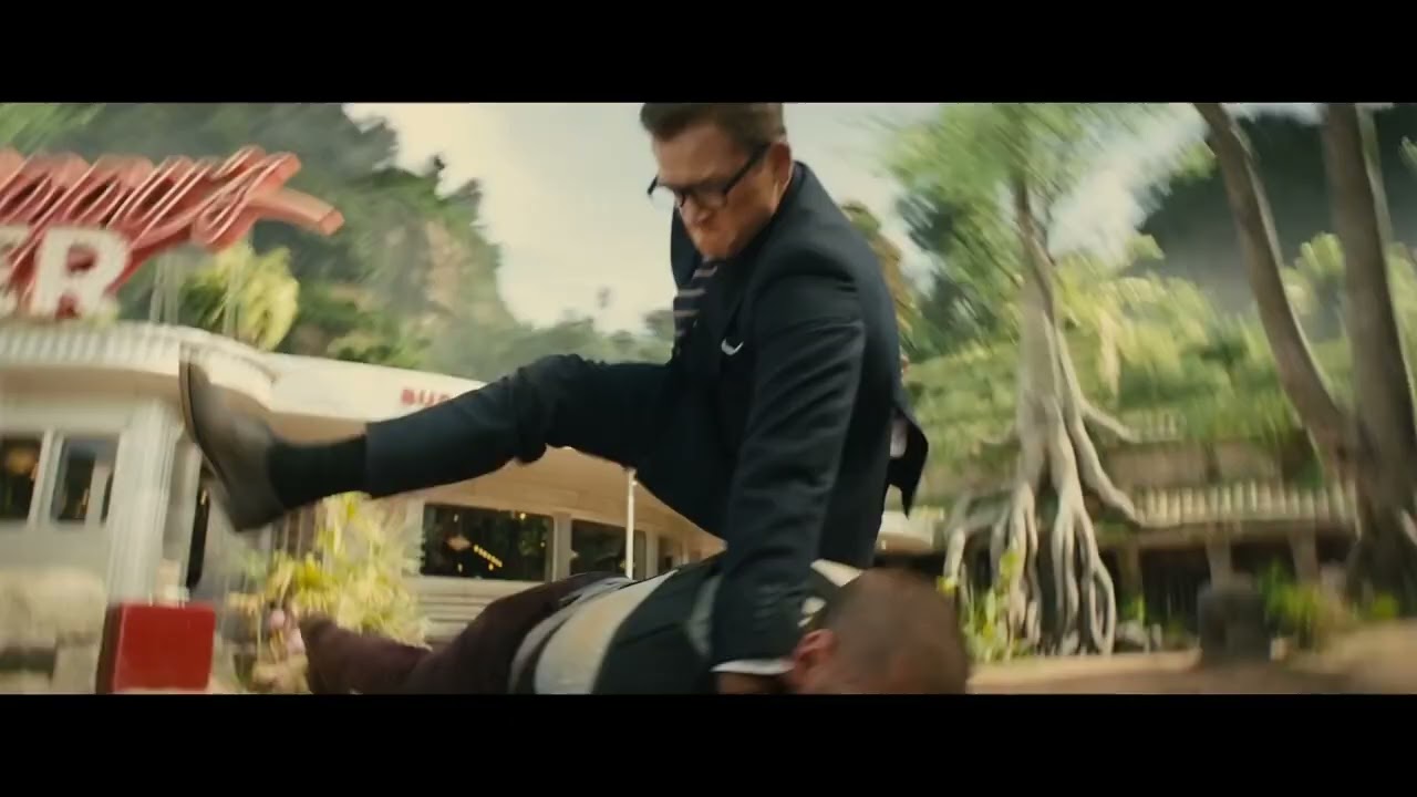 Kingsman The Golden Circle One Hand Fight Scene Eggsy vs Charlie - YouTube