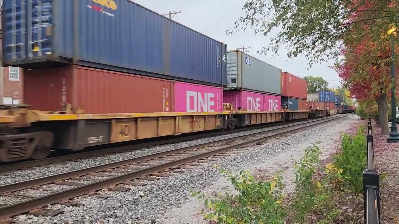 UP 8633 Leads IG4SE At Lockport Illinois - YouTube
