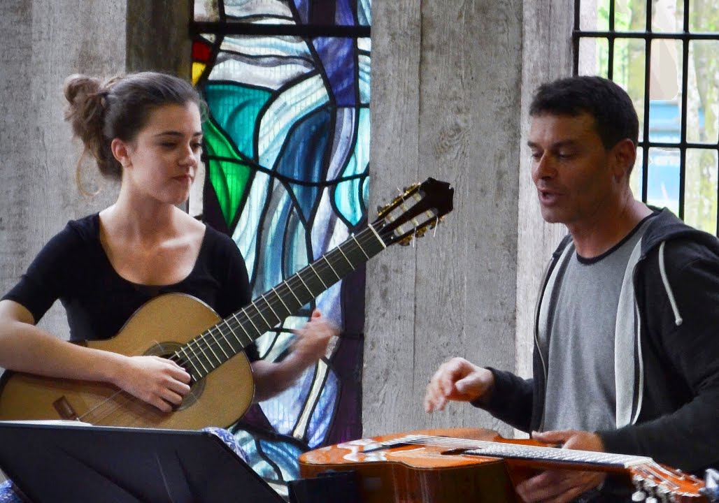 Eva playing in the Craig Ogden Masterclass (May 2015, York) - YouTube