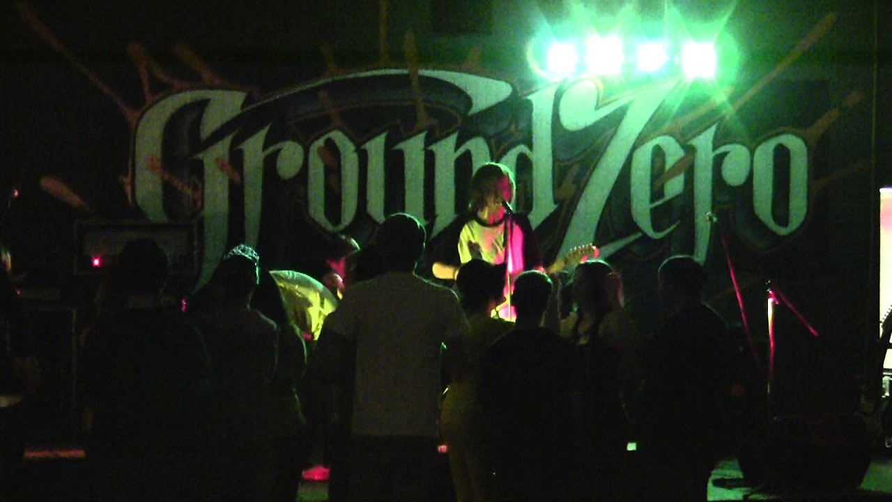 Set Phasers To Stun (Live Part 2) - YouTube