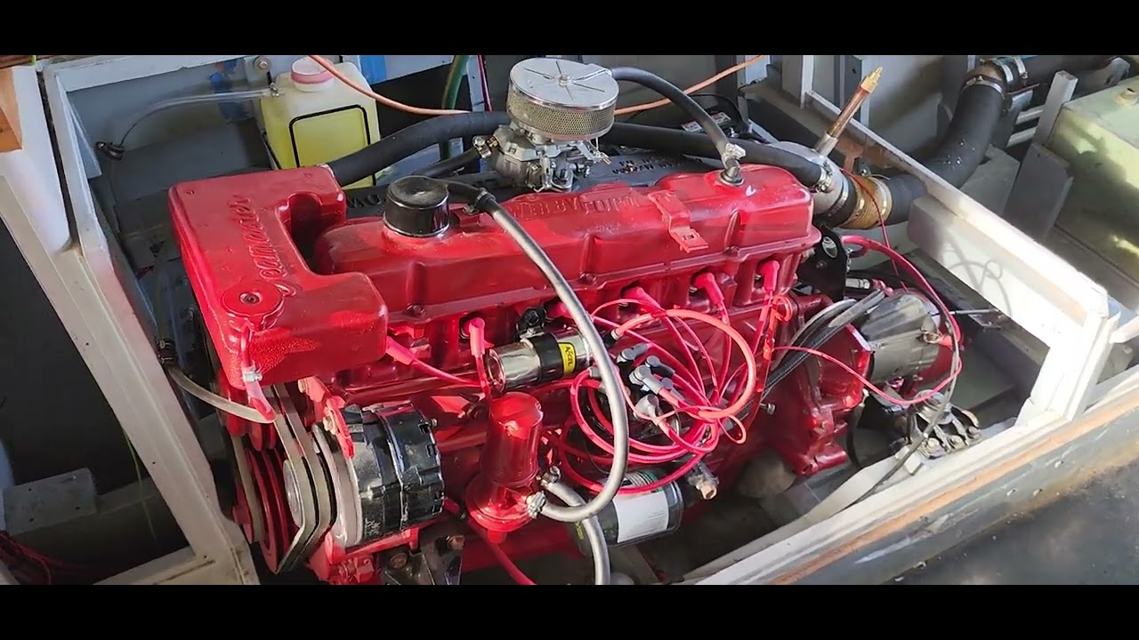 300 Inline Six running - YouTube