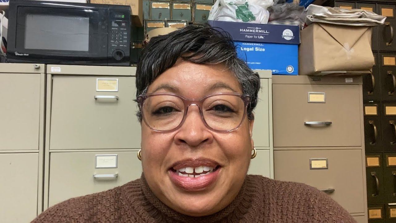 Chatting and Sharing (Garden Chat 2023 E03) - YouTube