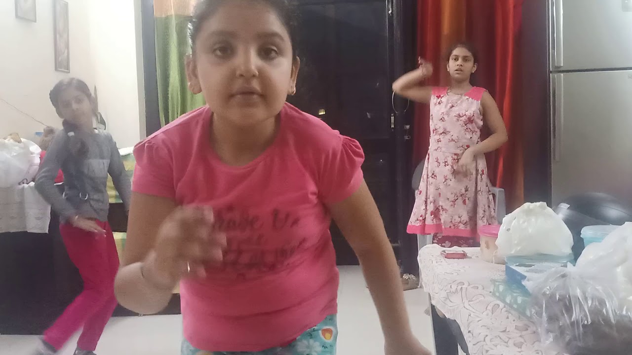 Diamond da challa Dance by 3 little girls full masti - YouTube