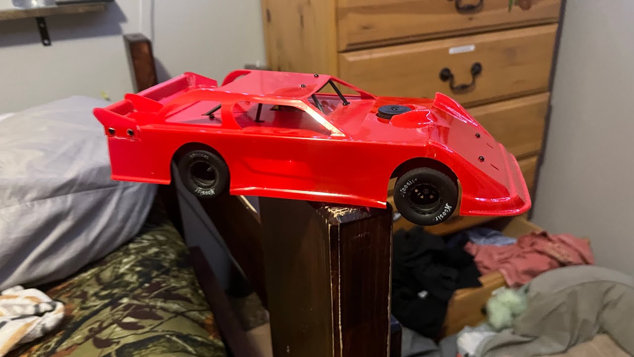 1rc late model review 1/18scale - YouTube