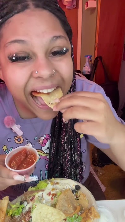 My first time ever trying moes! - YouTube