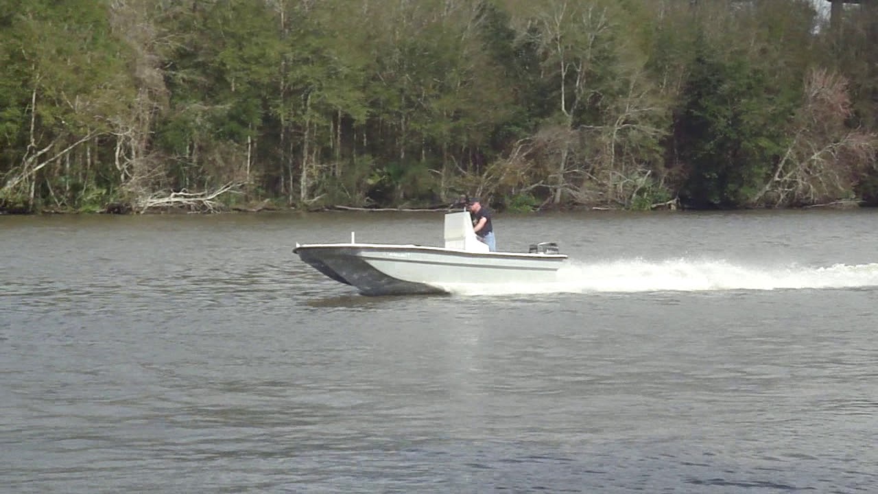19' 6" SABRE w/1996 JOHNSON 150 FAST STRIKE - YouTube