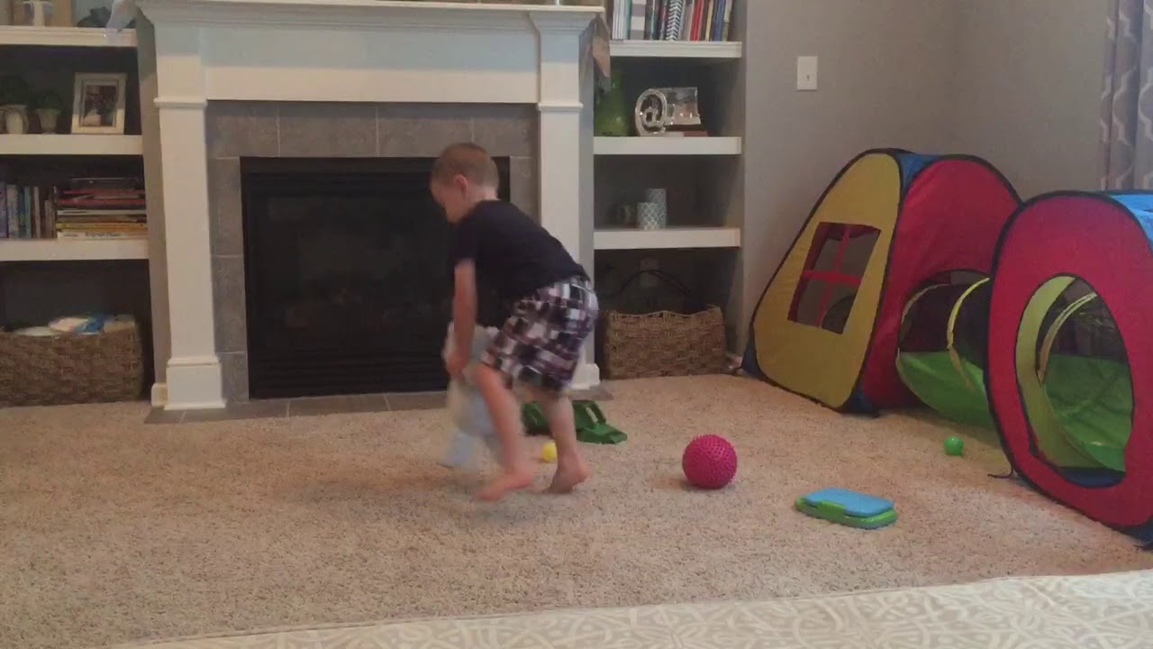 Colson’s teddy bear song - YouTube