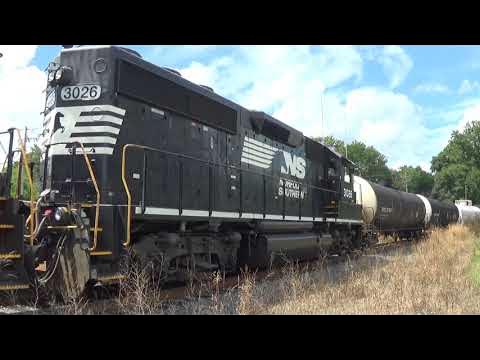 (Video 1) WPPA-10 pulling out of Repauno with NS 5310 and NS 3026 on 8/18/21 - YouTube