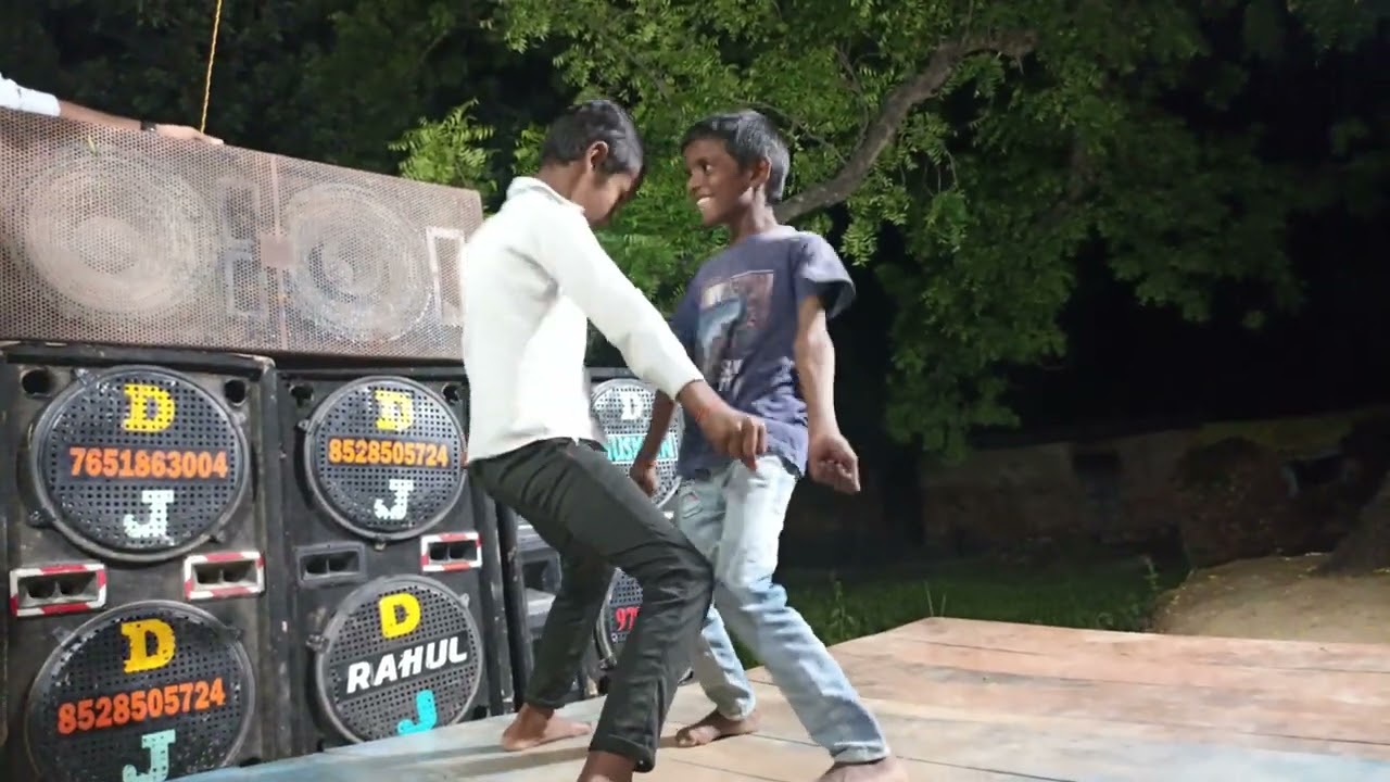 dukkad dance 6 year ka bachcha best dance dukkar. up dance Competitions ...