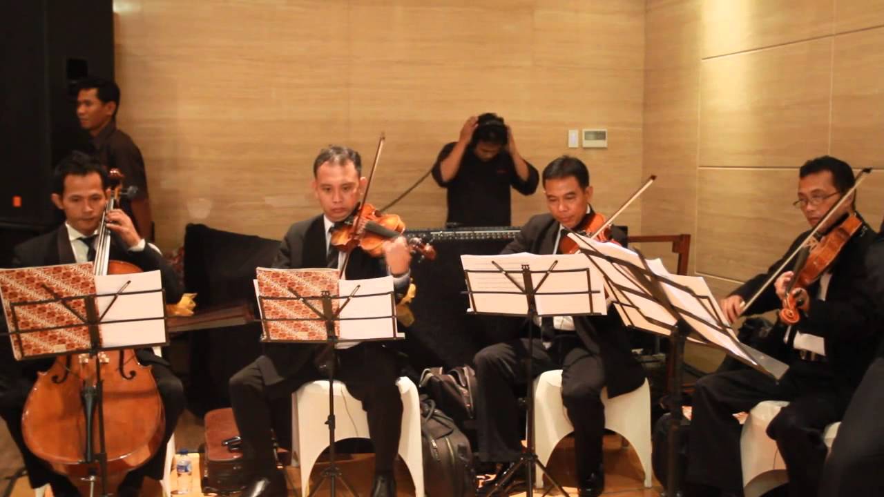 Classic 3 Elisabeth Serenade - Binge Ronald - YouTube