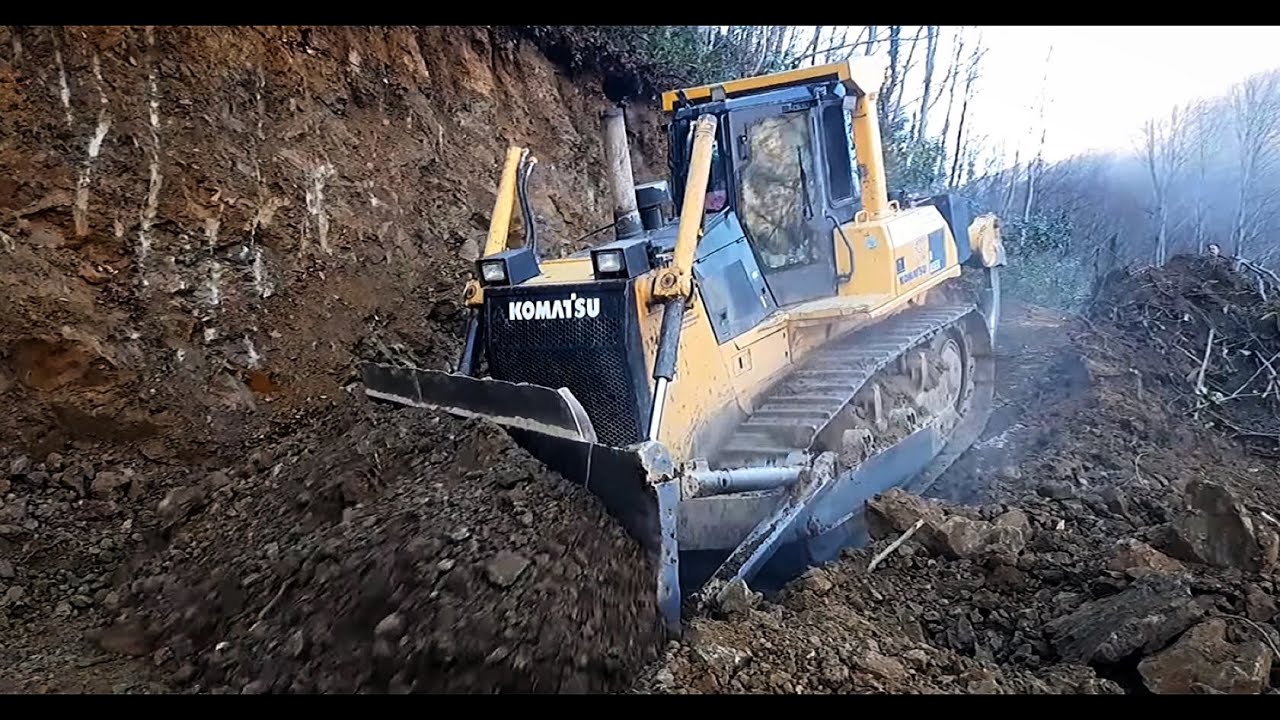 KOMATSU D85EX DOZER YENİ YOL YAPIMI 24 #buldozer #dozer #komatsu #bulldozer - YouTube
