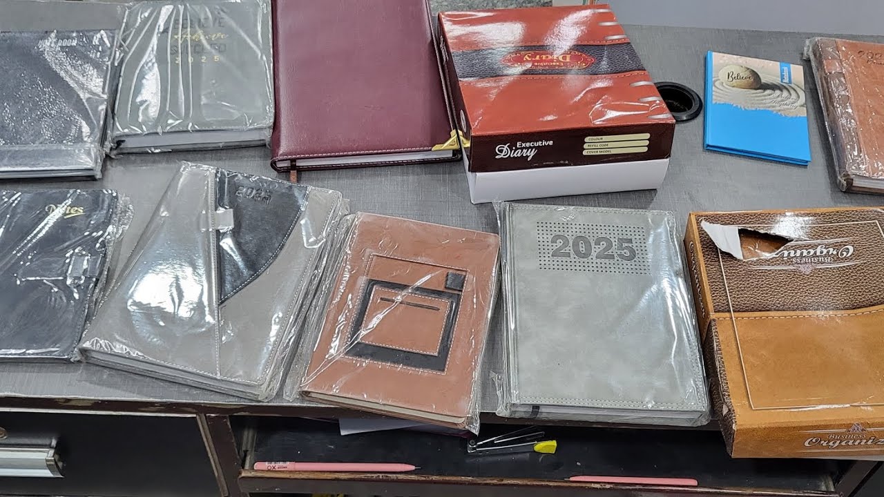 New Year Diarys Available Low Price Diary// Gift Wali Diary Top New ...