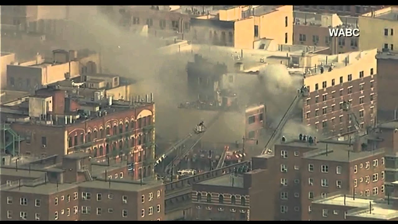 RAW FOOTAGE: NYC Harlem Explosion - Mysterious orb / ufo hovering ...