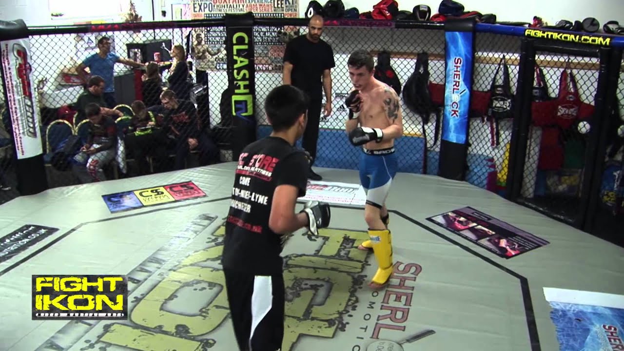 Aaron vs Hassan - YouTube