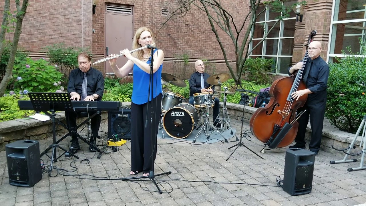 Wendy Zoffer Jazz Quartet Autumn Leaves at the Westin - YouTube