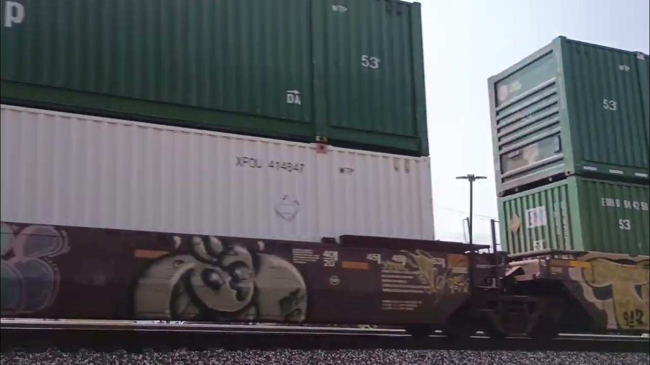 Really Long UP 7128 with Mid train DPU!!! - YouTube