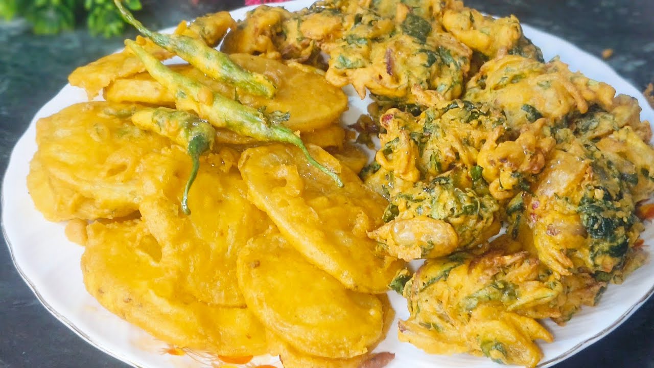 2025 RAMZAN SPECIAL ALOO CHIPS PAKODA AND PALAK PYAZ BHAJIYA RECIPE ...